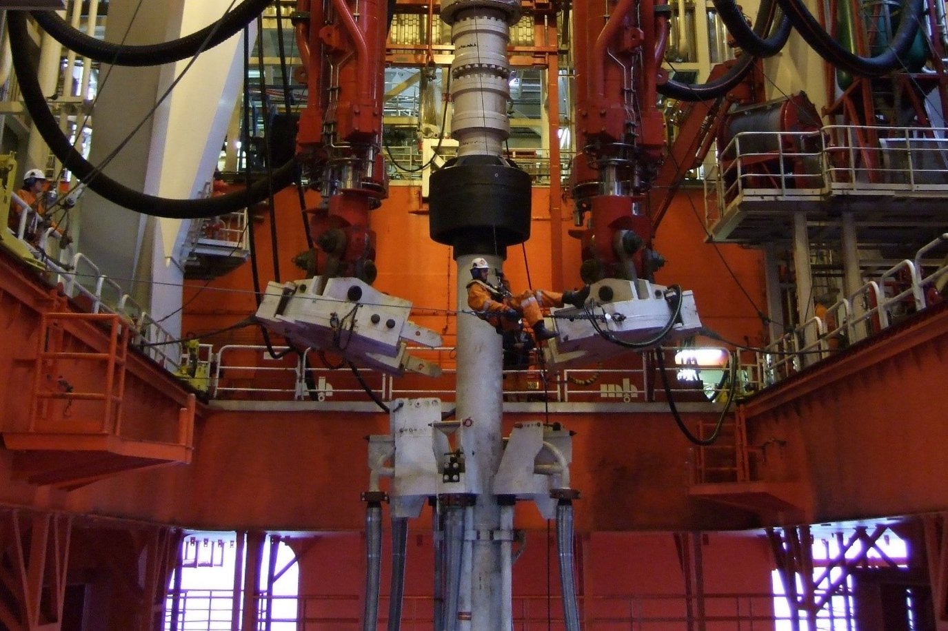 How Tailored Moonpool Handling Systems Can Improve Safety (HSE)